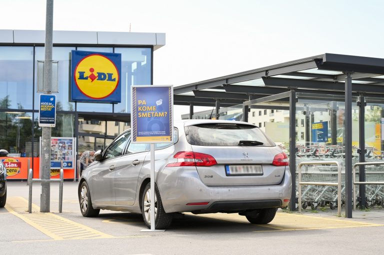 Uspomena sa Lidl parking mesta u Novom Pazaru – “Hoćeš da menjamo mesta ...